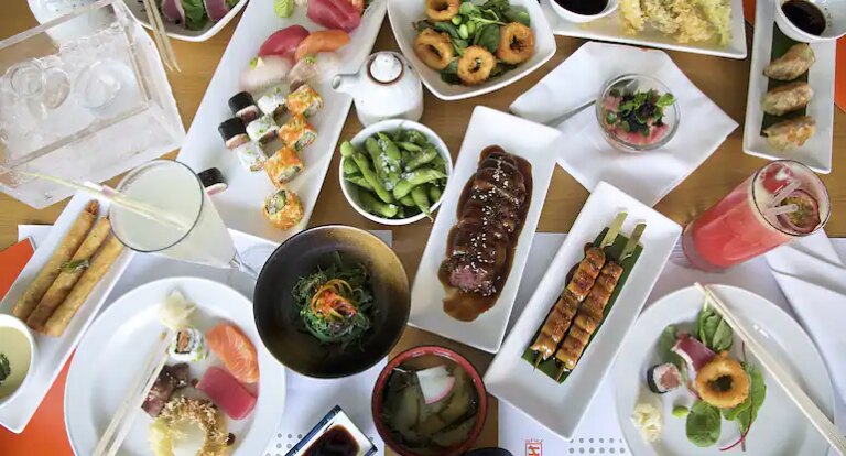 The Beach by Sho Cho - Dubai Marine Beach Resort & Spa - dizzer