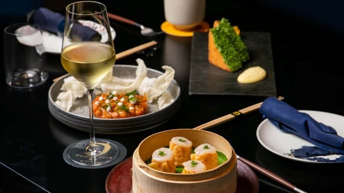 Demon Duck By Alvin Leung - Banyan Tree Dubai - dizzer