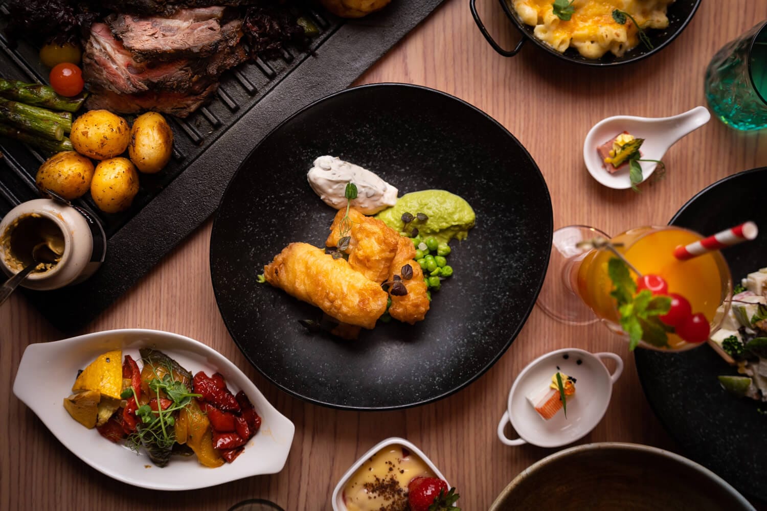 The Underground Pub - Habtoor Grand Resort Autograph Collection - dizzer