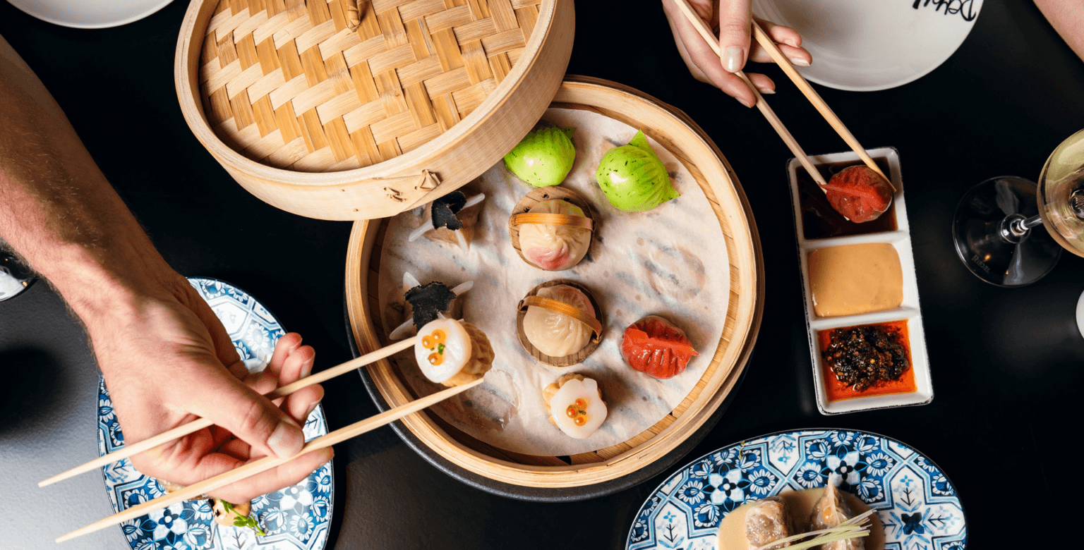 Demon Duck By Alvin Leung - Banyan Tree Dubai - dizzer