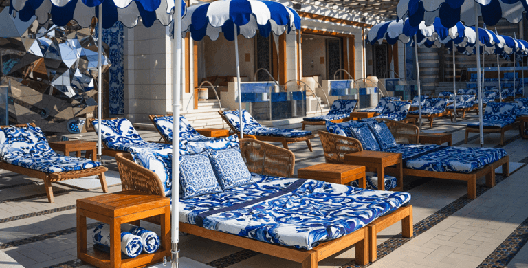 Double Daybed - Cloud 22 - Atlantis The Royal - dizzer