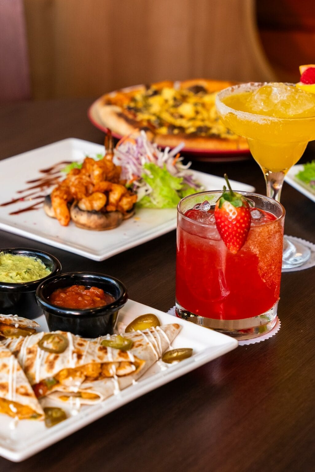 Happy Hour - Bricks Family Restaurant - Legoland Hotel - dizzer