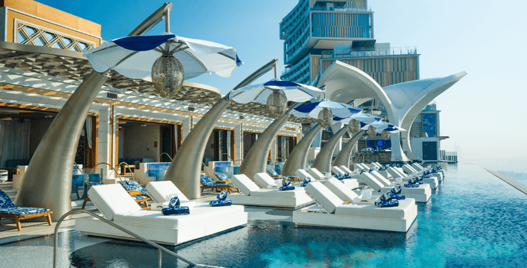 Infinity Pool Floating Bed - Cloud 22 - Atlantis The Royal - dizzer