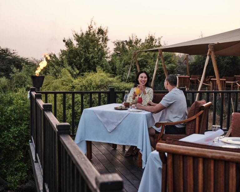 Lunch Menu - Al Diwaan - Al Maha Desert Resort & Spa - dizzer