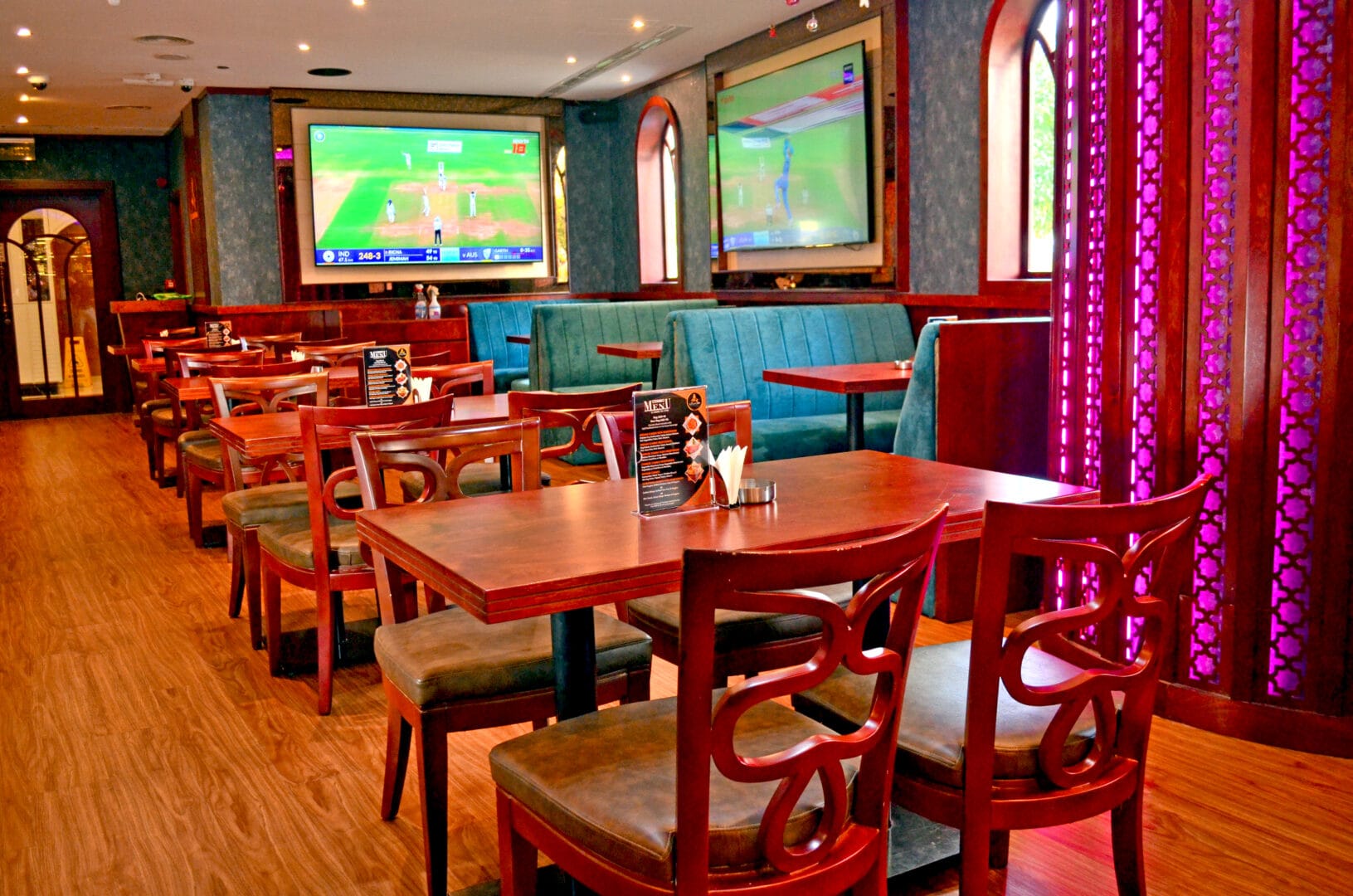 Namaste Dubai Restro Bar - Social Hotel - dizzer